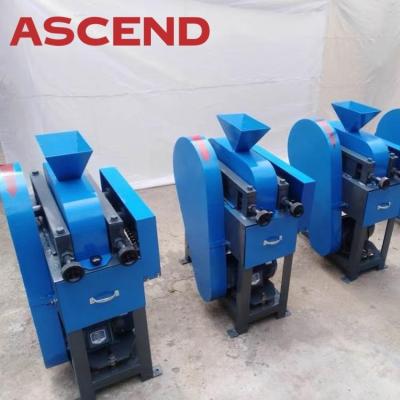 Cina 400 500 kg/ora capacità di frantumazione di marmo basalto ceramica dimensione di uscita inferiore a 3 mm campione di laboratorio doppio rullo frantumatore in vendita