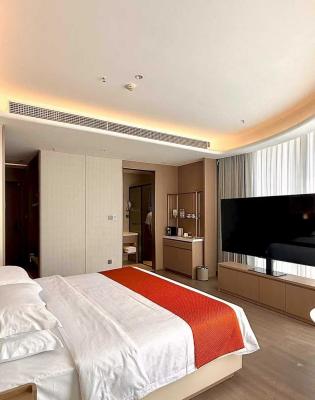 China Warm Neutral Hotel Guest Room Furniture Modern Custom Hotel Room Furniture Custom Sizes for sale