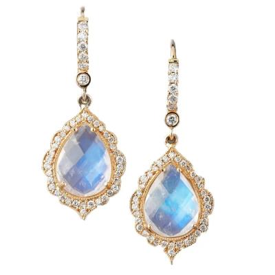China As mulheres chapeadas ouro de Sterling Silver Jewelry 14K da venda por atacado 925 oscilam brincos naturais da gota de Moonstone dos brincos à venda
