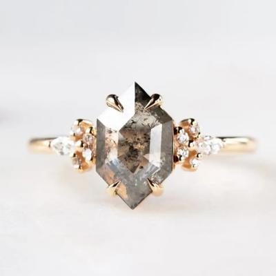 Китай Серебряный шестиугольник 925 отрезал соль и кольцо Moissanite диаманта перца изогнуло соответствуя женщин звенит наборы продается