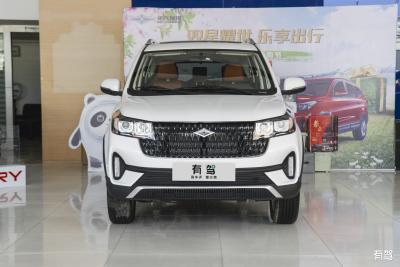 China Familie SUV des Benzin-48L mit dem 7 Sitzhauptgebrauch elegantes BAIC Ruixiang zu verkaufen