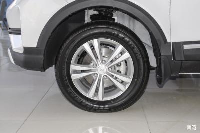 China Familie SUV des Benzin-48L mit dem 7 Sitzhauptgebrauch elegantes BAIC Ruixiang zu verkaufen