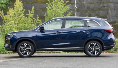 China 5/7 Zetelsfamilie SUV met Hoge Prestaties Middelgrote 180KM van de Brandstofhoge snelheid Te koop