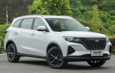 Cina Benzina alta tecnologia 7-Seater SUV da BAIC con 6 la berlina del combustibile dell'ingranaggio 1.5L in vendita