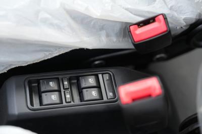 Cina 4 sedili 2 file Pickup elettrico per consegne KUNKE Passenger Ev Pickup in vendita