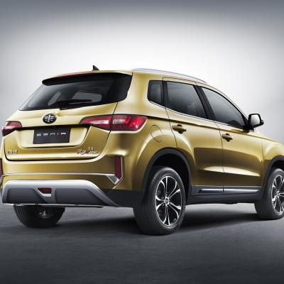 China 2024 5-Door 5-Seat Suv Flat Door 1.5L Manual Comfort Model Faw Sirius R7 Gasoline Petrol Car Te koop