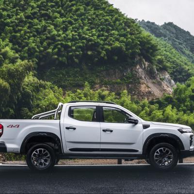 China MAXUS Diesel 2.0T Pickup Truck 6MT 4WD Pickup New Pickup for sale