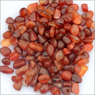 Cina Agate rosso cristallino naturale lucidato pietre di ghiaia per Feng Shui in vendita