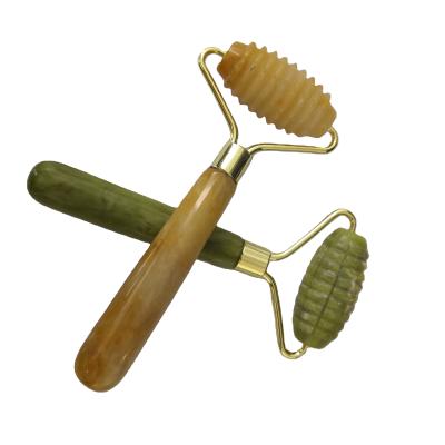 China Groene natuurlijke Spiked Edelsteen Jade Guasha Rollers voor gezichtsmassage Gepersonaliseerde schoonheid Gepersonaliseerde massage verpakking Te koop