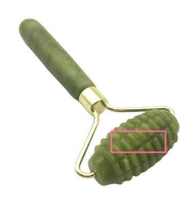 China Groene natuurlijke Spiked Edelsteen Jade Guasha Rollers voor gezichtsmassage Gepersonaliseerde schoonheid Gepersonaliseerde massage verpakking Te koop