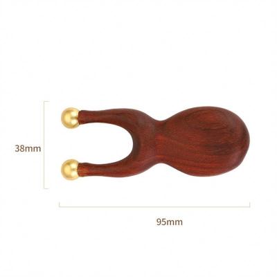 Chine Outil de massage oculaire en laiton certifié ISO9001 pour le pont nasal Sandalwood Peigne de massage facial Gua Sha 95*38mm Taille à vendre