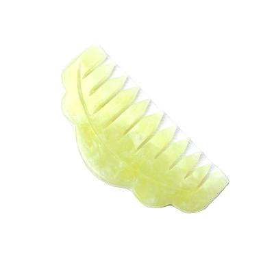 China Xiuyan Jade Massage Comb 9.2cm*4.6cm Size Light Green Color Promotes Blood Circulation and Improves Sleep for sale