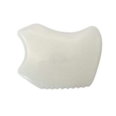 Cina Strumento di massaggio Gua Sha di giada bianca per massaggiatore facciale e corpo SPA Acupuntura Acupressione 9,5cm*7,5cm*0,7cm in vendita