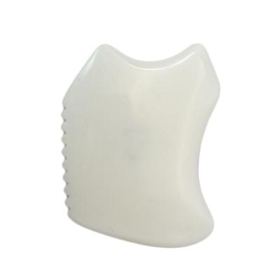 Cina Strumento di massaggio Gua Sha di giada bianca per massaggiatore facciale e corpo SPA Acupuntura Acupressione 9,5cm*7,5cm*0,7cm in vendita