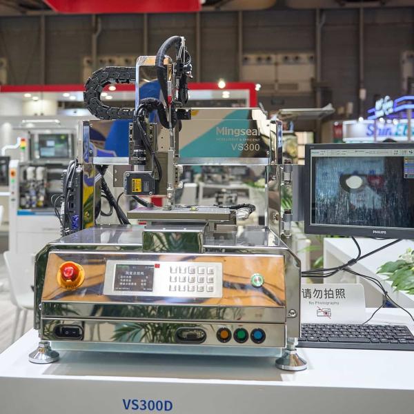 Quality LiDAR Automotive Desktop Glue Dispensing Machine Automatic For Electronics for sale