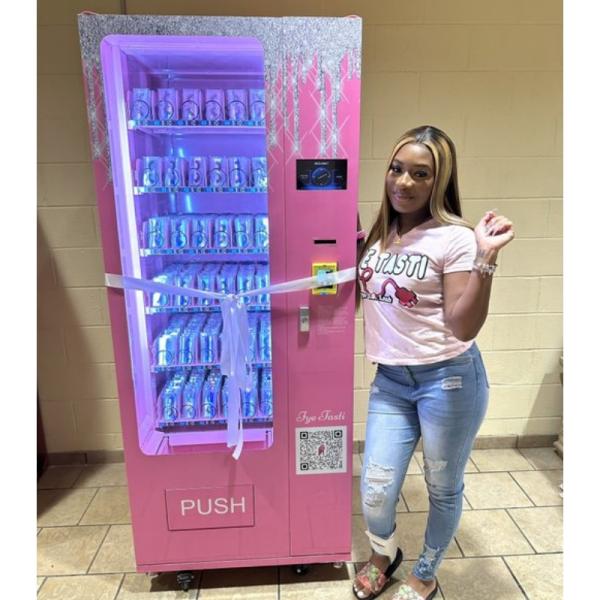 Quality Hot Sale Customized Pink Press on Nails Small Vending Machine and Beauty Vending Machine with apple Pay and Credit Card Payment for sale