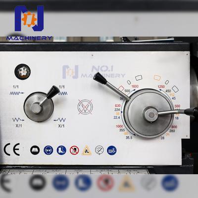 中国 金属マニュアル旋盤 CA6250 横型普通旋盤 販売のため