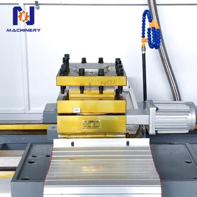 中国 OEM 横型 CNC 旋盤 Fanuc システム CK6163 CNC 旋盤加工 金属加工用 販売のため