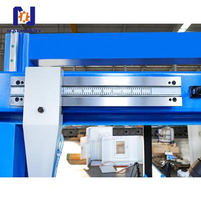 Cina GZ4265 Sega a nastro orizzontale per taglio metalli efficiente con alimentazione automatica in vendita