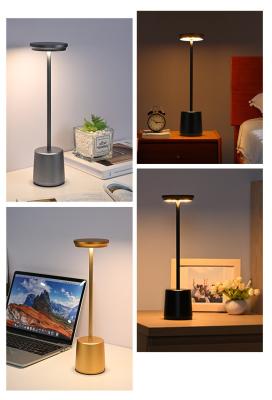 China Hotel Room Restaurant LED Table Desk Lamp with Touch Control and USB Charging Port for sale