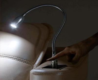 Cina 2- Luxury LED Book Study Touch Switch Reading per divano da letto e lampada da scrivania versatile in vendita