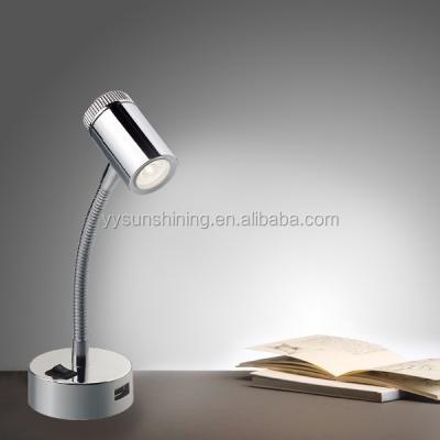 Cina 12V Flessibile Arm Reading Light con presa di ricarica USB per attenuazione del riflettore 3W 85lm/w in vendita