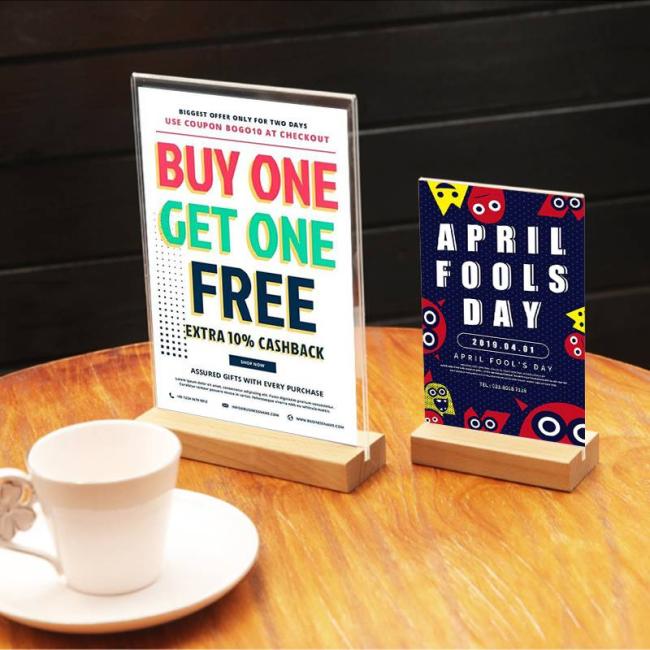 Acrylic Photo Frame With Wood Stand