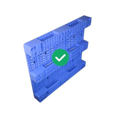 Cina PE di plastica sistemabile dei pallet 1300X1100 del carico igienico 2T per industria alimentare in vendita