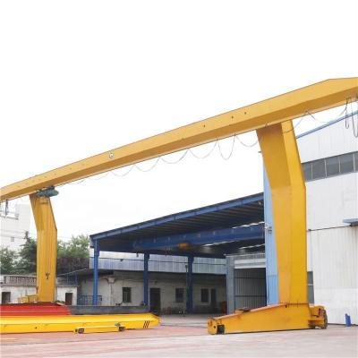 Cina 18m-35m Span Single Girder Gantry Crane With Electric Hoist 50/10 Ton Capacity in vendita