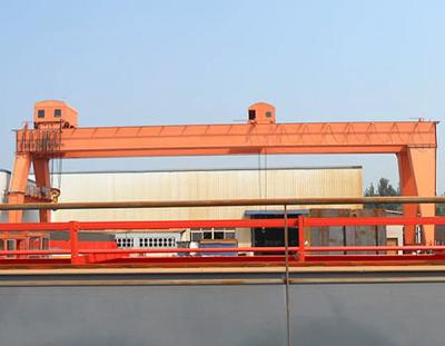 China Cantilever Double Beam Overhead And Gantry Cranes For Port MG/A Type for sale