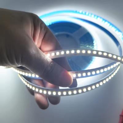 China 12V SMD2835 180leds Flex LED Strip 6000K 4000k 3000k 2700k 15W/M no-waterproof IP20 for living room Te koop