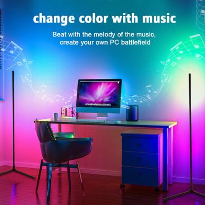 Cina Prodotto Smart Ambient Lampada di tramonto Nuovamente progettato RGB Decorazione cambiante colore Luci notturne in vendita