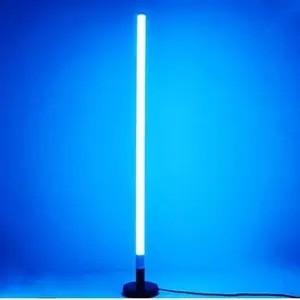 China 1.5m Spelverlichting Woonkamer Omgevingsgevoel Verlichting met staande LED hoek vloerlamp Te koop