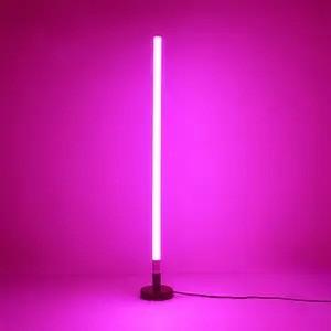 China 1.5m Spelverlichting Woonkamer Omgevingsgevoel Verlichting met staande LED hoek vloerlamp Te koop