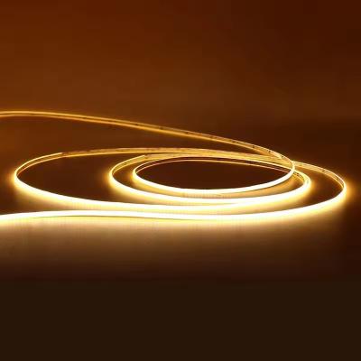 Cina 3mm impermeabile 2700k 6000k 12V 220v 5V Ultra Larghezza sottile 400leds COB LED Strip Light con 3 in vendita