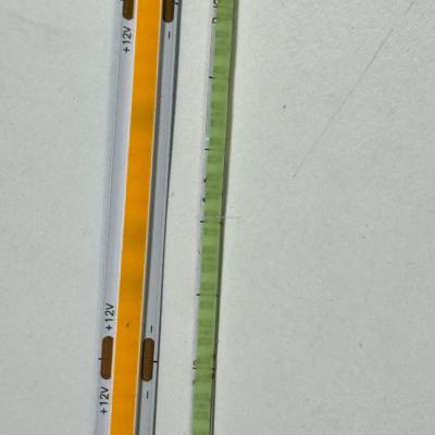 Cina COB LED Strip 12V 1CM Taglio 3MM Larghezza ultra sottile 5MM 100lm CRI90 3 320LED Double PCB in vendita