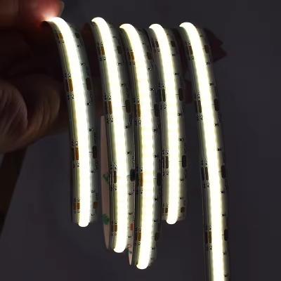中国 設計 LED ストライプライト 560LEDS COB 12V 24V 調節可能 CCT RA90 コントローラー 電圧低下なし 販売のため