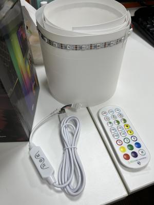 中国 WiFiアプリ制御コーナーフロアライト 暗くなるレインボーLEDと音のリズム 販売のため