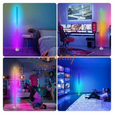 Cina Lampada da pavimento da 150 cm colorata a controllo remoto per camera da letto in vendita