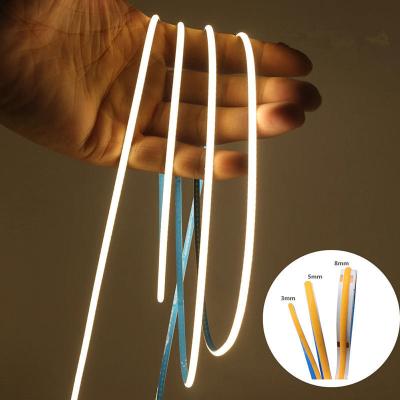 Cina Illuminazione interna Striscia LED COB bianca calda larghezza 8 mm con materiale FPC LED RESISTOR in vendita