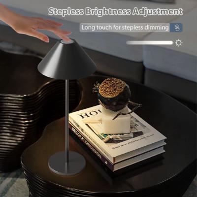 China 5V USB Charging LED Table Lamp Atmosphere 3W Adjustable LED Table Lamp for sale