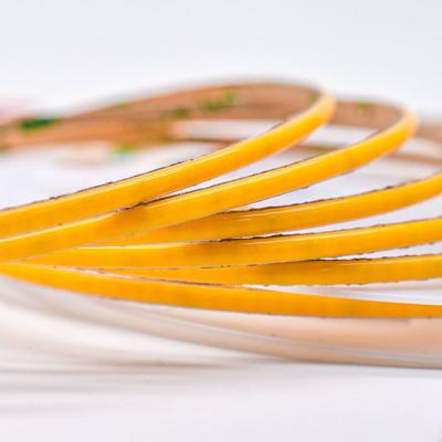 Cina 480LED/m COB Luci a striscia a LED 2,7 mm Ultra strette Luci a striscia morbida a LED in vendita