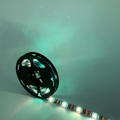 Cina 5v USB ha condotto le lampade fluorescenti di CC 5V RGB della lampadina delle lampade fluorescenti 6.56ft USB TV di ED della luce di striscia per il desktop pc della TV in vendita