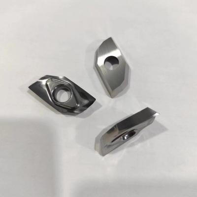 중국 처리 무쇠를 위한 HM90APCR160520 고강도 정확성 텅스텐 카바이드 삽입 판매용