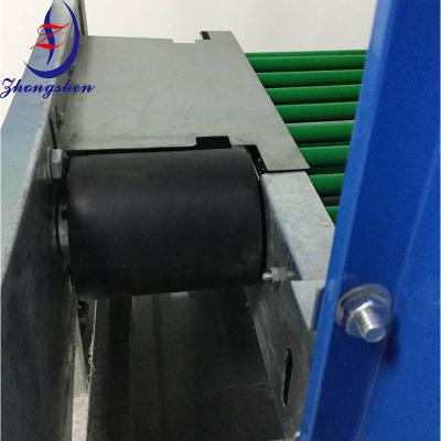 Cina Riduzione del rumore Roller di gomma nera per strato Chicken Cage Egg Conveyor System in vendita