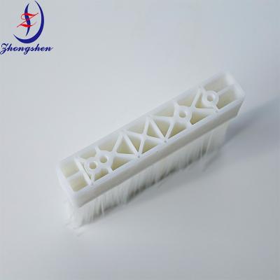 Cina Strumenti per la pulizia delle gabbie per polli Spazzola per pollame in vendita
