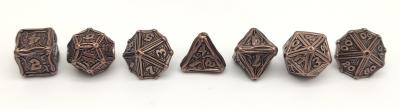 Cina Il metallo Handcrafted non tossico taglia l'insieme a cubetti, spigoli dei dadi leggeri in vendita