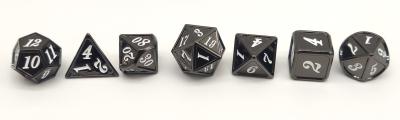 Cina La mano ha scolpito il RPG nero del metallo taglia robusto a cubetti per il torrione ed il drago in vendita