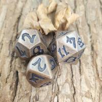 China Poker Gold Plated Resistant Sharp Edged Hand Pouring Suitable Edge Dice for sale