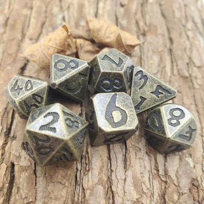 Cina Mini RPG Dice DND RPG Dice Set Durable For Dungeons And Dragons Polyhedral Aurichalceous in vendita